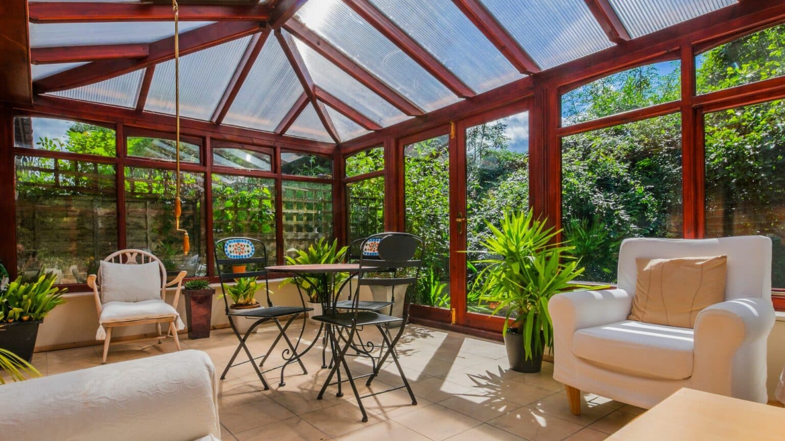 Comment agrandir votre maison avec une extension véranda ? Le Guide ...